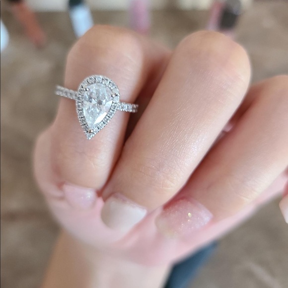 Custom | Jewelry | Custom 8k White Gold Diamond Engagement Ring | Poshmark